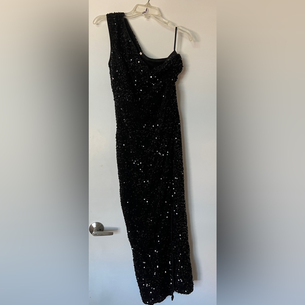 Black Sequin Gown, One Shoulder, High Slit On Left Le… - Gem